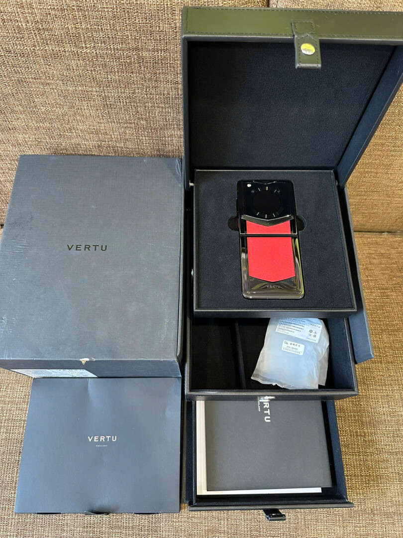 Điện Thoại Vertu Iron Flip Jade Red Đẹp - Vertu